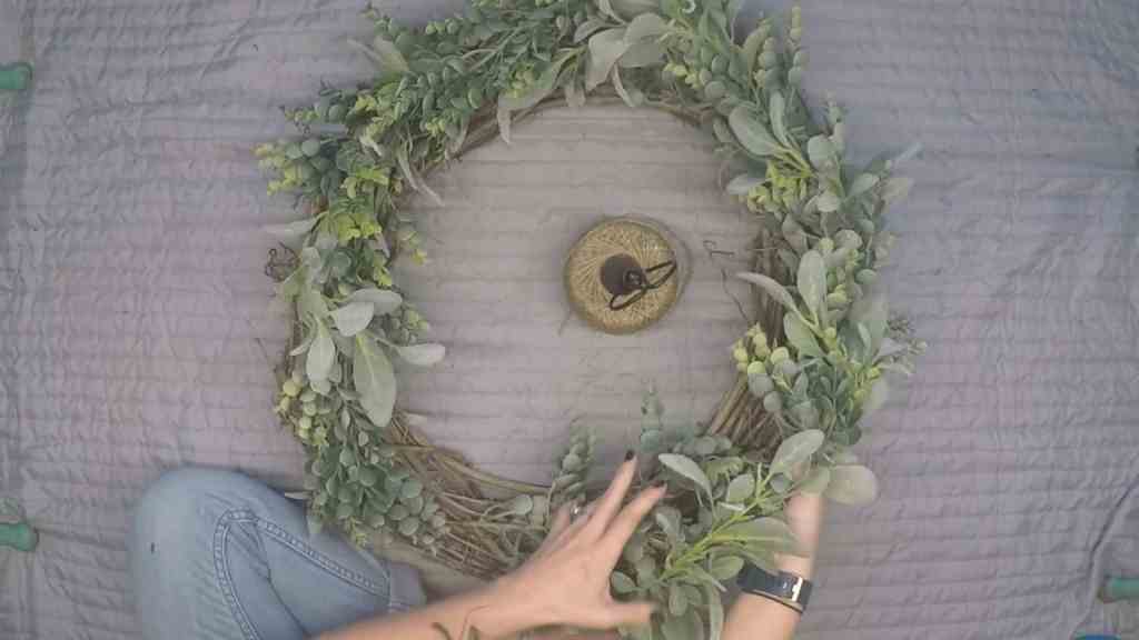 How to Make the EASIEST WREATH Ever