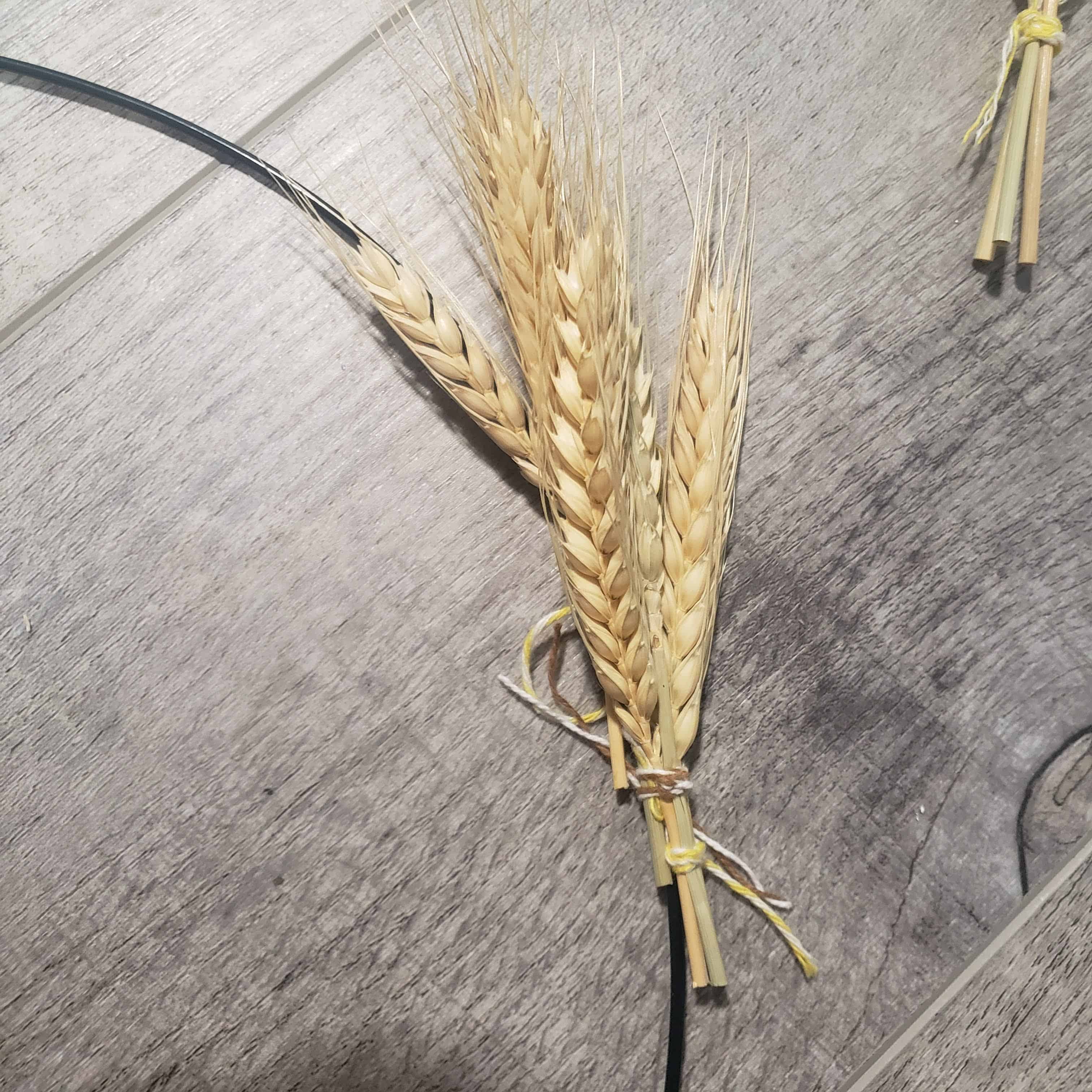 How to Make a Wheat Wreath