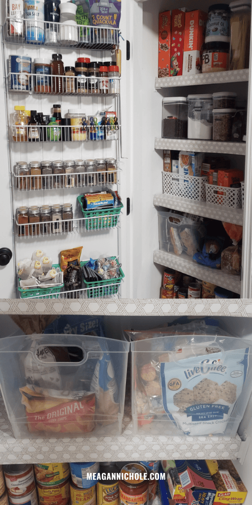 How to Organize a Pantry with Wire Shelves (Without Replacing Them!)