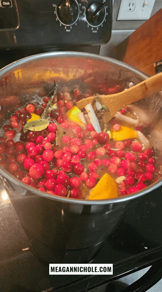Thanksgiving Hosting Checklist: Your Ultimate Guide to a Cozy, Low ...
